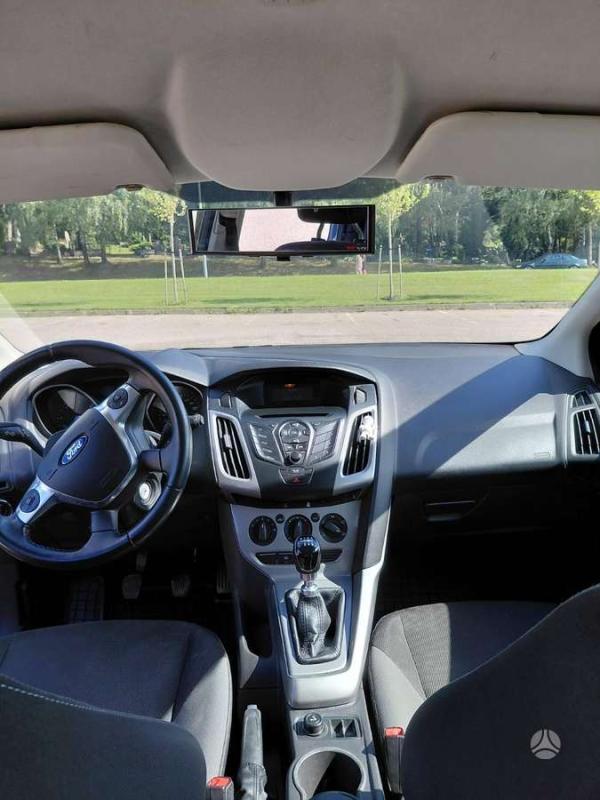 Ford Focus 2013 Viļņa vietnē Ford Focus 2013 Viļņa, ar dzinēja tilpumu 1.56 L un nobraukumu 147 tūkst. km par 3500 €, foto 6 vietnē AUTOMOTO.COM.LV