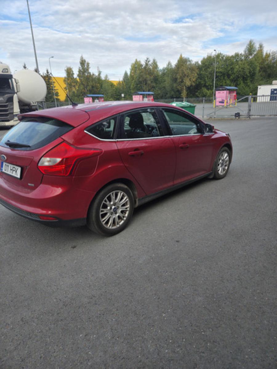 Ford Focus 2013 in Tallinn, with an engine capacity of 1.10 L and mileage of 214 thousand km for 3190 €, photo 5 on AUTOMOTO.COM.LV