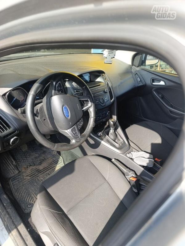 Ford Focus 2015 Viļņa, ar dzinēja tilpumu 1.50 L un nobraukumu 370 tūkst. km par 3180 €, foto 5 vietnē AUTOMOTO.COM.LV