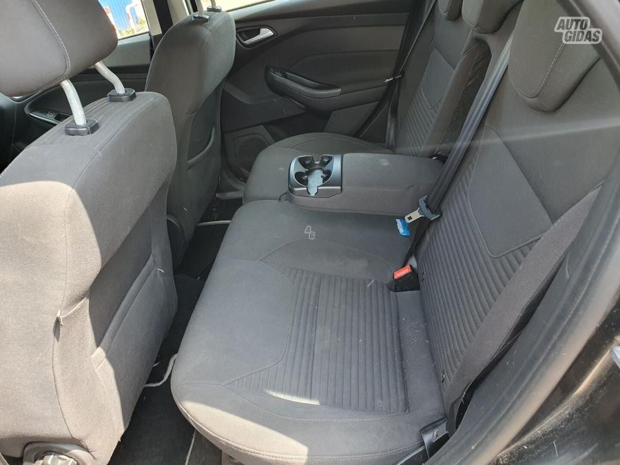 Ford Focus 2016 in Siauliai, with an engine capacity of 2.00 L and mileage of 300 thousand km for 1850 €, photo 8 on AUTOMOTO.COM.LV