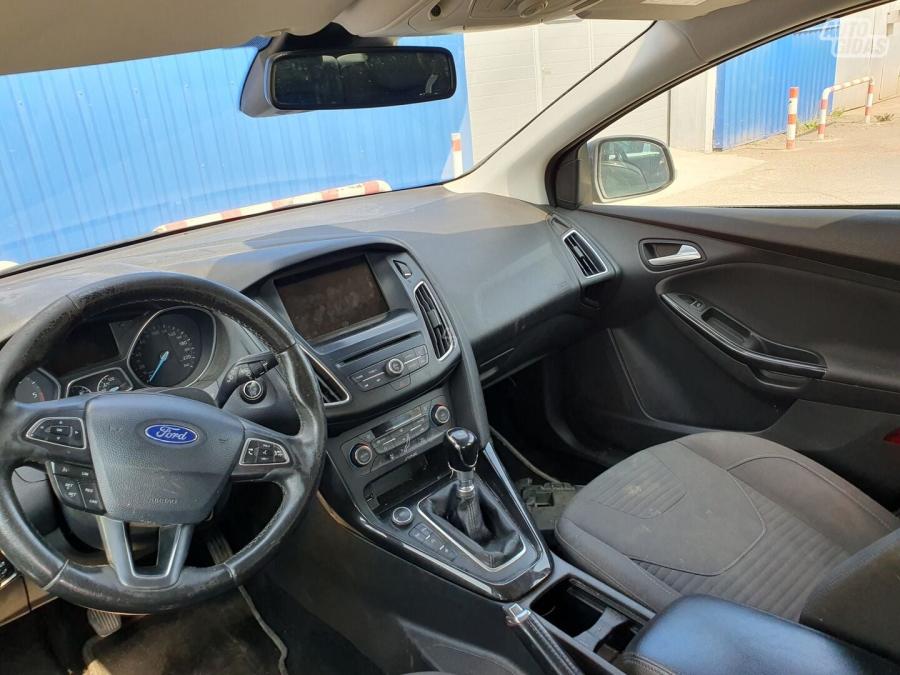 Ford Focus 2016 in Siauliai, with an engine capacity of 2.00 L and mileage of 300 thousand km for 1850 €, photo 9 on AUTOMOTO.COM.LV