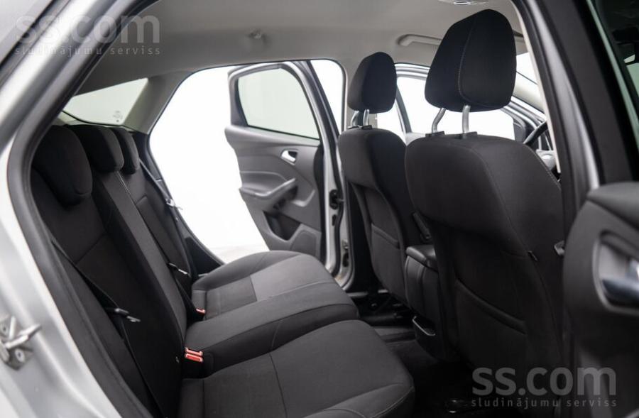 Ford Focus 2017 in Tallinn, with an engine capacity of 1.00 L and mileage of 88 thousand km for 7399 €, photo 10 on AUTOMOTO.COM.LV