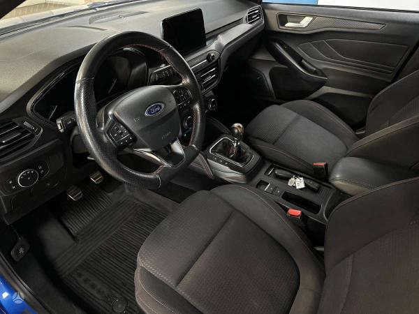 Ford Focus 2018 in Vilnius, with an engine capacity of 1.50 L and mileage of 136 thousand km for 11991 €, photo 8 on AUTOMOTO.COM.LV