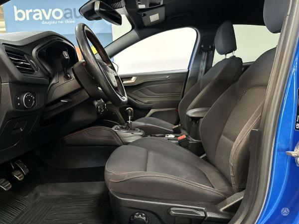 Ford Focus 2018 in Vilnius, with an engine capacity of 1.50 L and mileage of 136 thousand km for 11991 €, photo 9 on AUTOMOTO.COM.LV