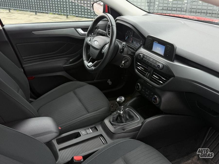 Ford Focus 2018 Viļņa, ar dzinēja tilpumu 1.00 L un nobraukumu 241 tūkst. km par 3200 €, foto 15 vietnē AUTOMOTO.COM.LV