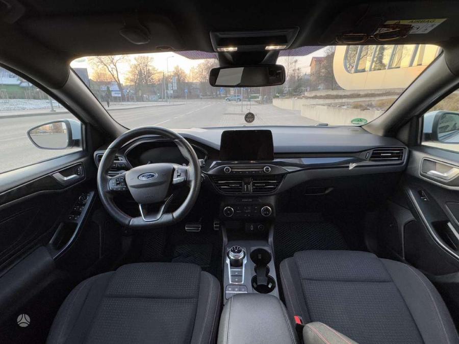 Ford Focus 2019 in Vilnius, with an engine capacity of 2.00 L and mileage of 195 thousand km for 12999 €, photo 6 on AUTOMOTO.COM.LV