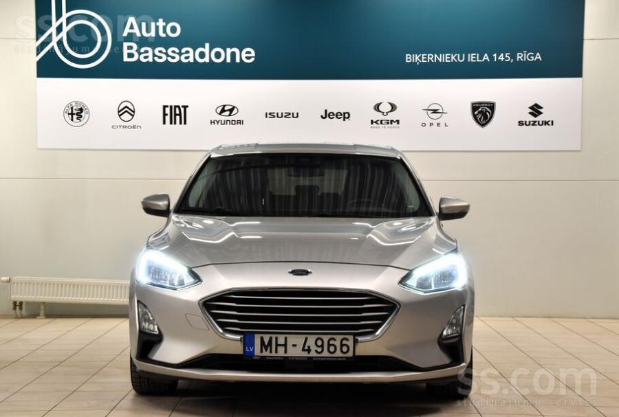 Ford Focus 2019 in Riga, with an engine capacity of 1.00 L and mileage of 161 thousand km for 7590 €, photo 2 on AUTOMOTO.COM.LV