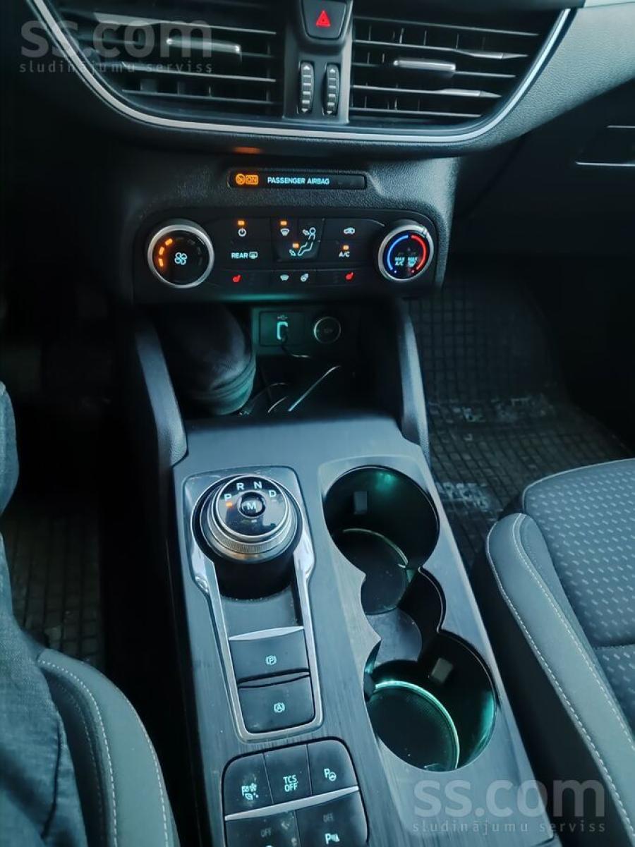 Ford Focus 2019 Rīga, ar dzinēja tilpumu 2.00 L un nobraukumu 262 tūkst. km par 9500 €, foto 10 vietnē AUTOMOTO.COM.LV