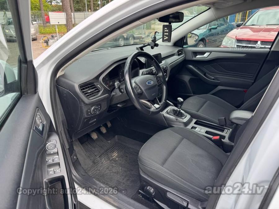 Форд Фокус 2019 в Таллин, объемом двигателя 1.00 л и пробегом 125 тыс. км за 8000 €, фото 13 на AUTOMOTO.COM.LV