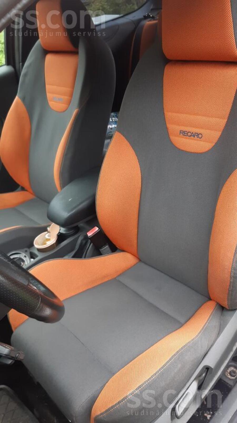 Orange Ford Focus 2007 in Riga, with an engine capacity of 2.50 L and mileage of 237 thousand km for 6500 €, photo 12 on AUTOMOTO.COM.LV