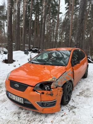 Orange Ford Focus 2006 in Riga, with an engine capacity of 2.50 L and mileage of 230 thousand km for 2600 €, photo 2 on AUTOMOTO.COM.LV