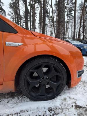 Orange Ford Focus 2006 in Riga, with an engine capacity of 2.50 L and mileage of 230 thousand km for 2600 €, photo 9 on AUTOMOTO.COM.LV