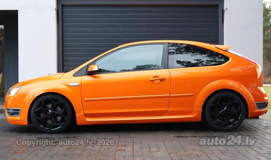 Orange Ford Focus 2007 in Parnu, with an engine capacity of 2.50 L and mileage of 226 thousand km for 5490 €, photo 1 on AUTOMOTO.COM.LV