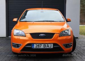 Orange Ford Focus 2007 in Parnu, with an engine capacity of 2.50 L and mileage of 226 thousand km for 5490 €, photo 4 on AUTOMOTO.COM.LV