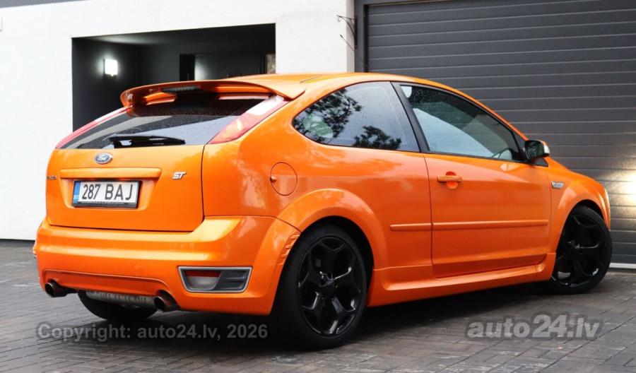 Orange Ford Focus 2007 in Parnu, with an engine capacity of 2.50 L and mileage of 226 thousand km for 5490 €, photo 7 on AUTOMOTO.COM.LV