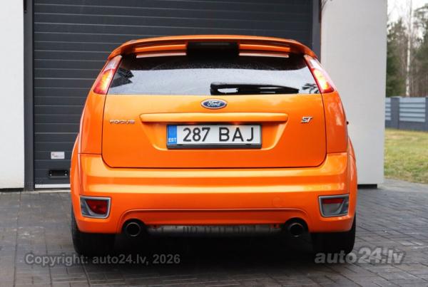 Orange Ford Focus 2007 in Parnu, with an engine capacity of 2.50 L and mileage of 226 thousand km for 5490 €, photo 8 on AUTOMOTO.COM.LV