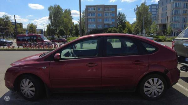 Oranžs Ford Focus 2008 Viļņa, ar dzinēja tilpumu 1.60 L un nobraukumu 220 tūkst. km par 450 €, foto 3 vietnē AUTOMOTO.COM.LV