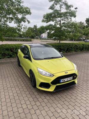 Orange Ford Focus 2015 in Jelgava, with an engine capacity of 1.60 L and mileage of 248 thousand km for 4550 €, photo  on AUTOMOTO.COM.LV