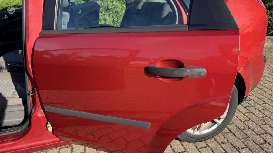 Oranžs Ford Focus 2006 Kauņa, ar dzinēja tilpumu 1.60 L un nobraukumu 126 tūkst. km par 3800 €, foto 15 vietnē AUTOMOTO.COM.LV