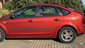 Oranžs Ford Focus 2006 Kauņa, ar dzinēja tilpumu 1.60 L un nobraukumu 126 tūkst. km par 3800 €, foto 23 vietnē AUTOMOTO.COM.LV