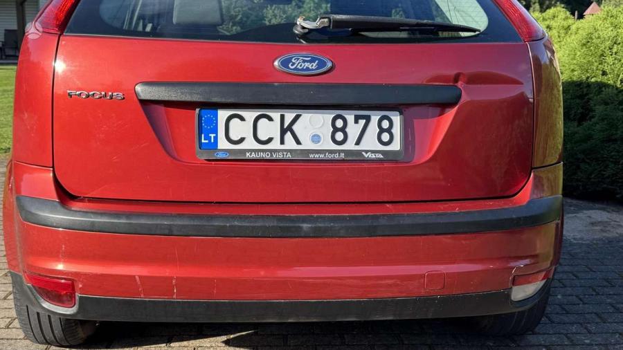 Oranžs Ford Focus 2006 Kauņa, ar dzinēja tilpumu 1.60 L un nobraukumu 126 tūkst. km par 3800 €, foto 27 vietnē AUTOMOTO.COM.LV