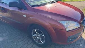 Oranžs Ford Focus 2006 Kauņa, ar dzinēja tilpumu 1.60 L un nobraukumu 126 tūkst. km par 3800 €, foto 28 vietnē AUTOMOTO.COM.LV