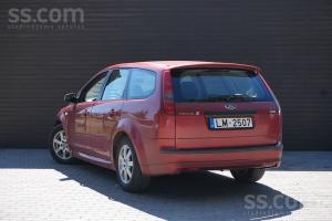 Orange Ford Focus 2006 in Riga, with an engine capacity of 2.00 L and mileage of 384 thousand km for 1490 €, photo 5 on AUTOMOTO.COM.LV