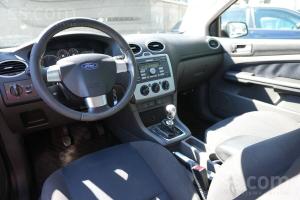 Orange Ford Focus 2006 in Riga, with an engine capacity of 2.00 L and mileage of 384 thousand km for 1490 €, photo 6 on AUTOMOTO.COM.LV