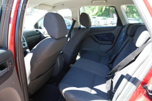Oranžs Ford Focus 2006 Rīga, ar dzinēja tilpumu 2.00 L un nobraukumu 384 tūkst. km par 1490 €, foto 6 vietnē AUTOMOTO.COM.LV