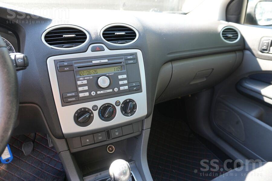 Orange Ford Focus 2006 in Riga, with an engine capacity of 2.00 L and mileage of 384 thousand km for 1490 €, photo 11 on AUTOMOTO.COM.LV
