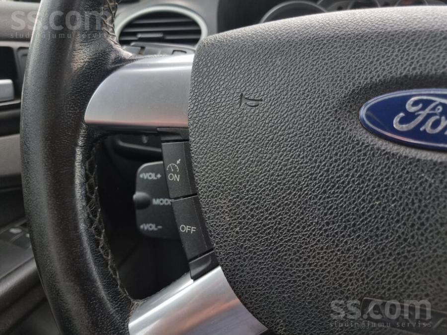 Oranžs Ford Focus 2009 Ogre, ar dzinēja tilpumu 1.60 L un nobraukumu 0 tūkst. km par 2970 €, foto 12 vietnē AUTOMOTO.COM.LV
