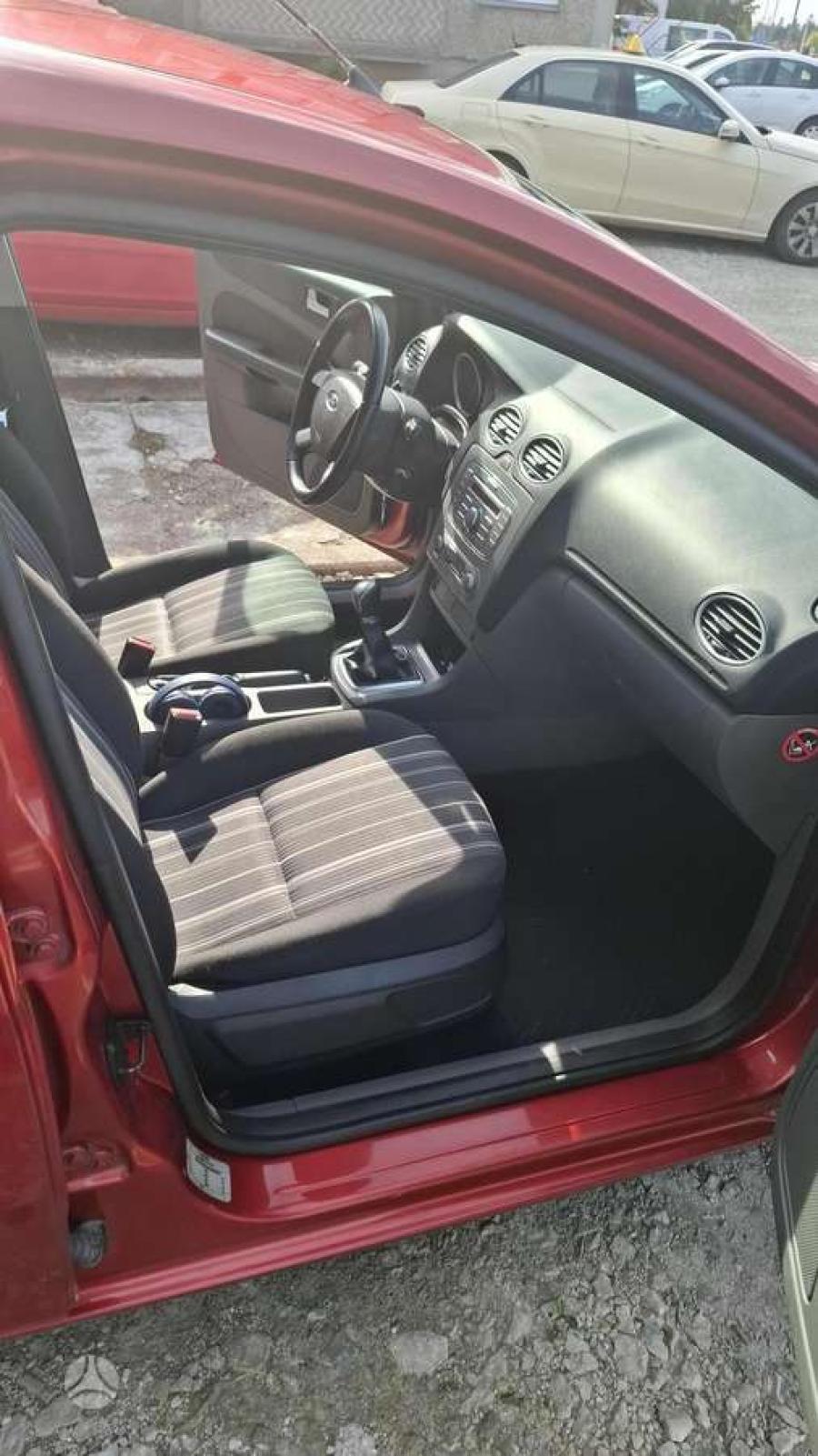 Oranžs Ford Focus 2009 Kauņa, ar dzinēja tilpumu 1.60 L un nobraukumu 175 tūkst. km par 2350 €, foto 10 vietnē AUTOMOTO.COM.LV