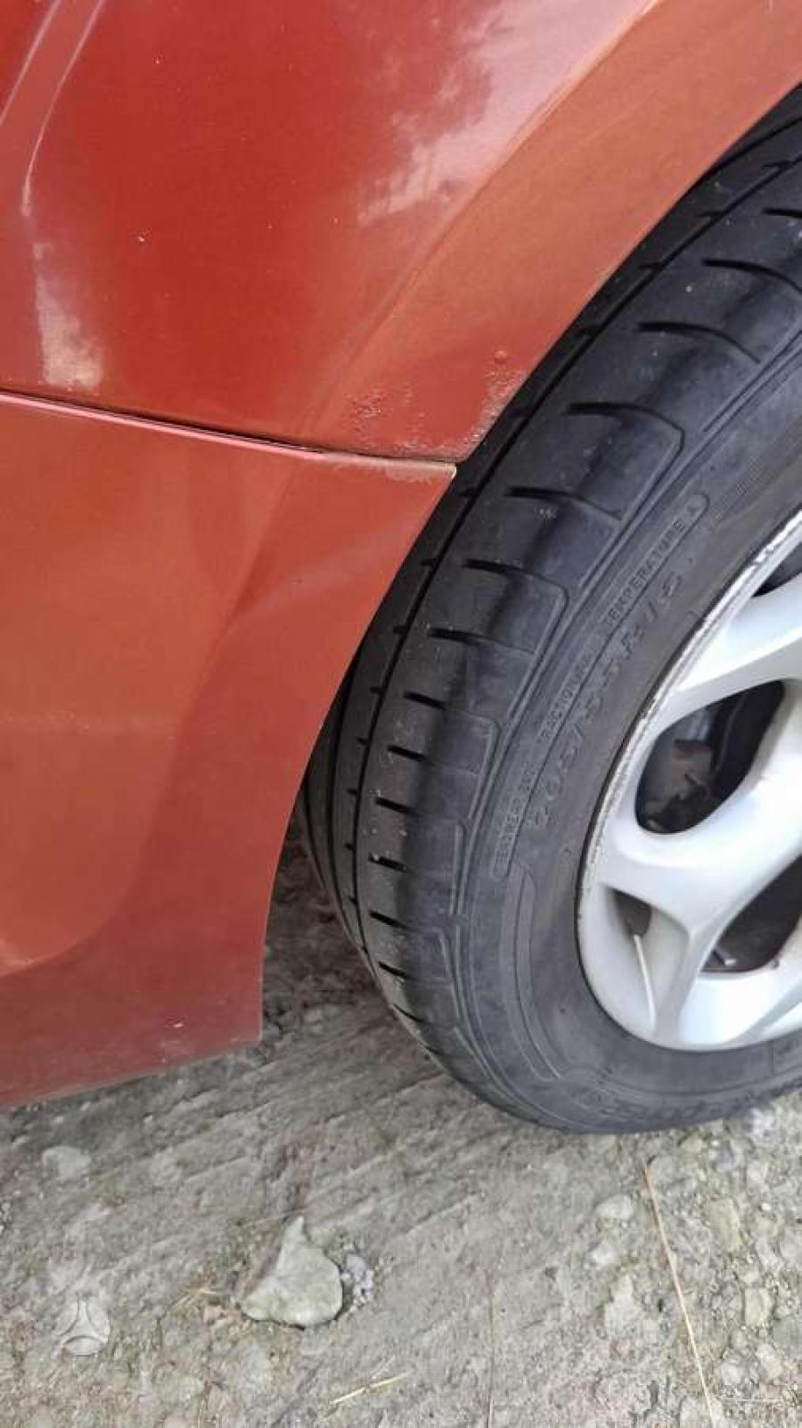 Oranžs Ford Focus 2009 Kauņa, ar dzinēja tilpumu 1.60 L un nobraukumu 175 tūkst. km par 2350 €, foto 12 vietnē AUTOMOTO.COM.LV