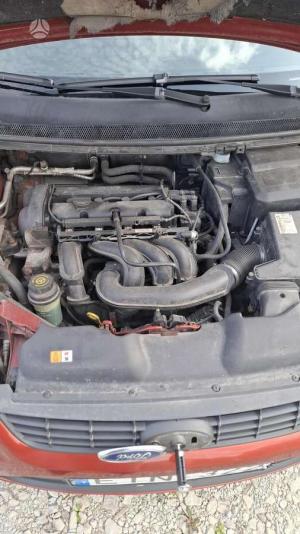 Oranžs Ford Focus 2009 Kauņa, ar dzinēja tilpumu 1.60 L un nobraukumu 175 tūkst. km par 2350 €, foto 15 vietnē AUTOMOTO.COM.LV