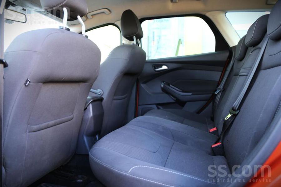 Oranžs Ford Focus 2013 Rīga, ar dzinēja tilpumu 2.00 L un nobraukumu 233 tūkst. km par 4495 €, foto 18 vietnē AUTOMOTO.COM.LV