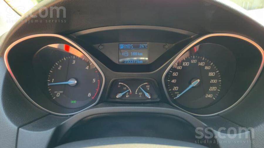 Oranžs Ford Focus 2013 Rīga, ar dzinēja tilpumu 2.00 L un nobraukumu 233 tūkst. km par 3950 €, foto 8 vietnē AUTOMOTO.COM.LV
