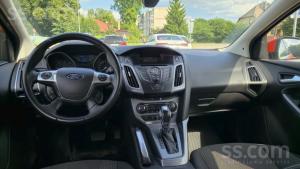 Orange Ford Focus 2013 in Riga, with an engine capacity of 2.00 L and mileage of 234 thousand km for 3450 €, photo 7 on AUTOMOTO.COM.LV