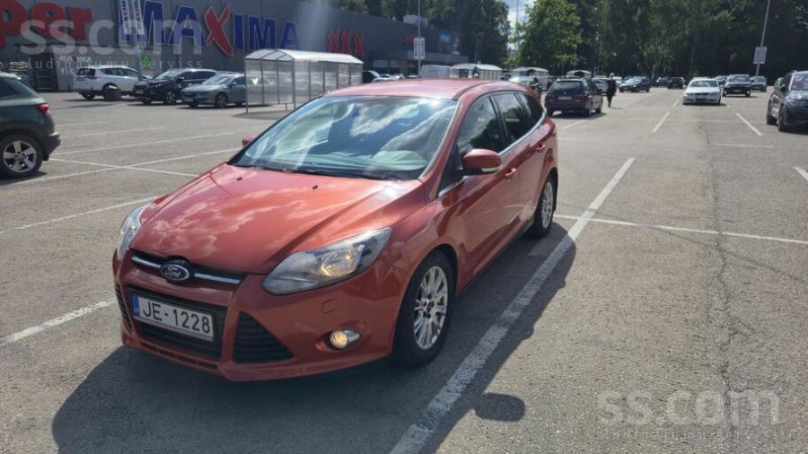 Oranžs Ford Focus 2013 Rīga, ar dzinēja tilpumu 2.00 L un nobraukumu 234 tūkst. km par 3450 €, foto 1 vietnē AUTOMOTO.COM.LV