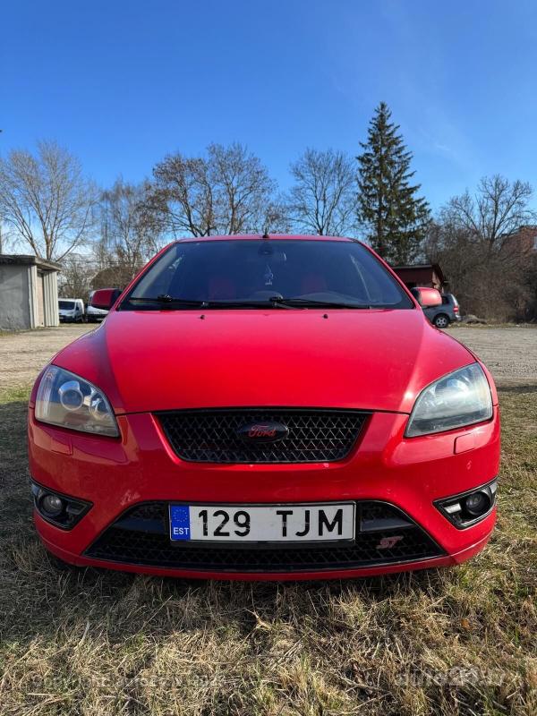 Red Ford Focus 2007 in Tallinn, with an engine capacity of 2.50 L and mileage of 239 thousand km for 4900 €, photo 1 on AUTOMOTO.COM.LV