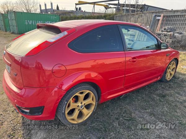 Red Ford Focus 2007 in Tallinn, with an engine capacity of 2.50 L and mileage of 239 thousand km for 4900 €, photo 3 on AUTOMOTO.COM.LV