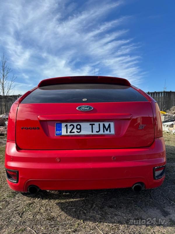 Red Ford Focus 2007 in Tallinn, with an engine capacity of 2.50 L and mileage of 239 thousand km for 4900 €, photo 6 on AUTOMOTO.COM.LV