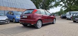 Sarkans Ford Focus 1999 Valmiera, ar dzinēja tilpumu 1.60 L un nobraukumu 377 tūkst. km par 750 €, foto 4 vietnē AUTOMOTO.COM.LV