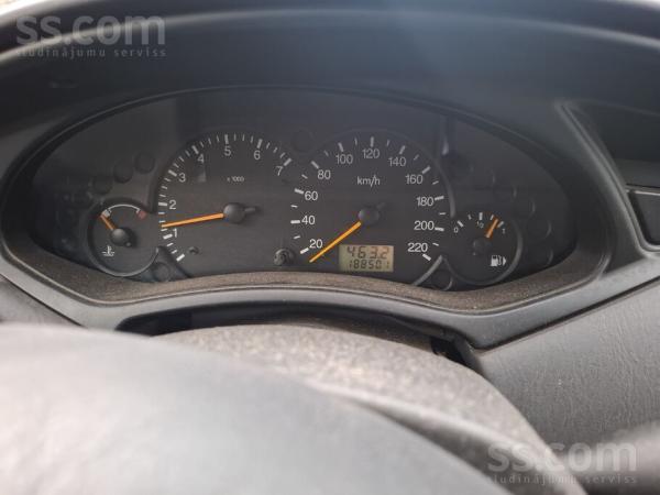 Sarkans Ford Focus 1999 Saldus, ar dzinēja tilpumu 1.60 L un nobraukumu 189 tūkst. km par 450 €, foto 9 vietnē AUTOMOTO.COM.LV