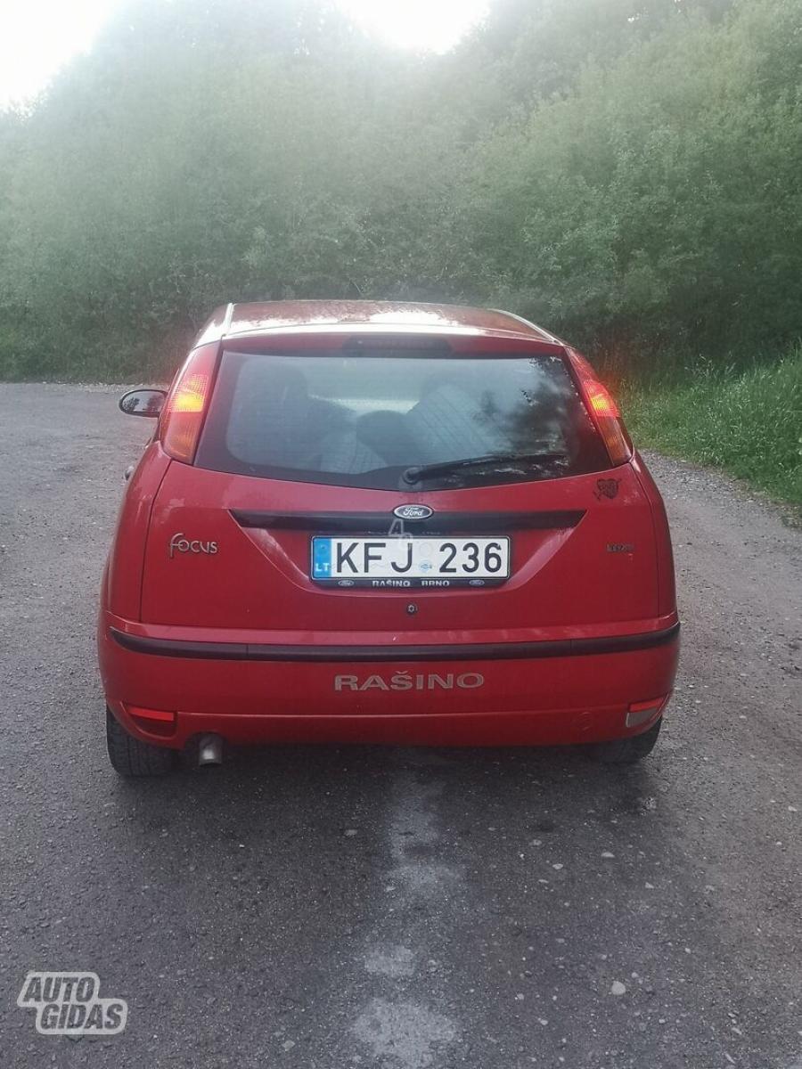 Sarkans Ford Focus 2003 Jonava, ar dzinēja tilpumu 1.80 L un nobraukumu 258 tūkst. km par 430 €, foto 7 vietnē AUTOMOTO.COM.LV