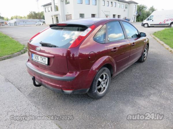 Красный Форд Фокус 2005 в Таллин, объемом двигателя 1.60 л и пробегом 191 тыс. км за 1160 €, фото 3 на AUTOMOTO.COM.LV