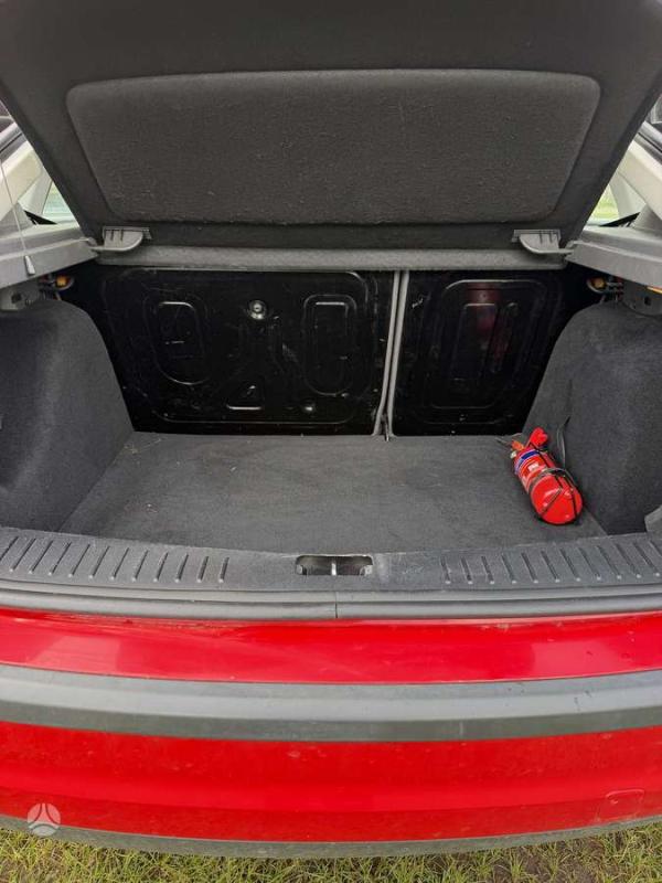 Sarkans Ford Focus 2005 Kauņa, ar dzinēja tilpumu 1.60 L un nobraukumu 160 tūkst. km par 1350 €, foto 10 vietnē AUTOMOTO.COM.LV