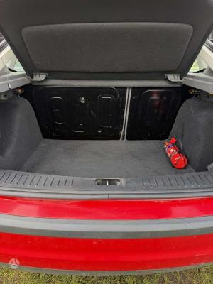 Red Ford Focus 2005 in Kaunas, with an engine capacity of 1.60 L and mileage of 160 thousand km for 1350 €, photo 11 on AUTOMOTO.COM.LV