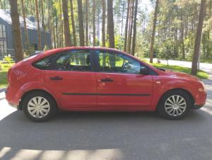 Sarkans Ford Focus 2005 Viļņa, ar dzinēja tilpumu 1.60 L un nobraukumu 263 tūkst. km par 750 €, foto 4 vietnē AUTOMOTO.COM.LV