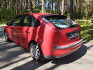 Sarkans Ford Focus 2005 Viļņa, ar dzinēja tilpumu 1.60 L un nobraukumu 263 tūkst. km par 750 €, foto 7 vietnē AUTOMOTO.COM.LV