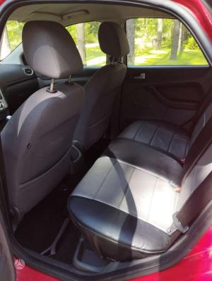 Sarkans Ford Focus 2005 Viļņa, ar dzinēja tilpumu 1.60 L un nobraukumu 263 tūkst. km par 750 €, foto 13 vietnē AUTOMOTO.COM.LV